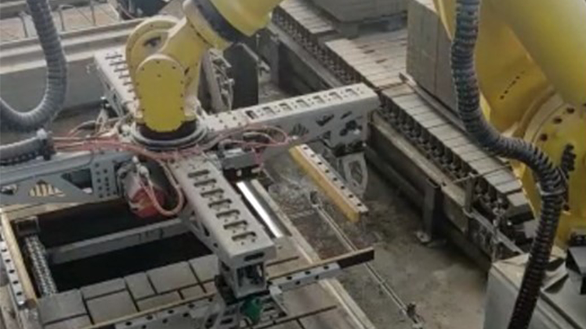 Dicmo - novi robot - Frühwald HR